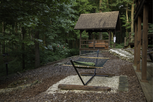 Bethel Ridge Retreat - Hocking Hills - Old Man's Cave - Ohio