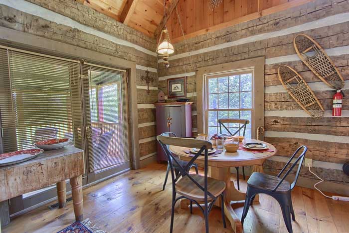 Olde Homestead - Hocking Hills - Old Man's Cave - Ohio